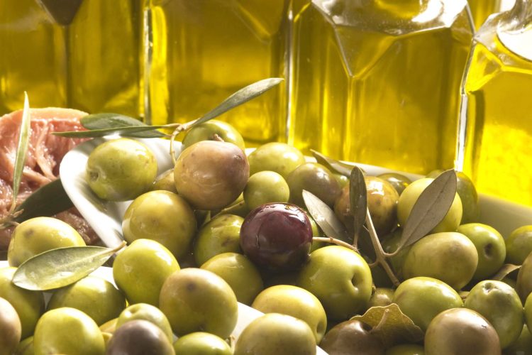 Vaji i Ullirit - Përse Ju Duhet Patjetër Për Shëndetin - AgroWeb