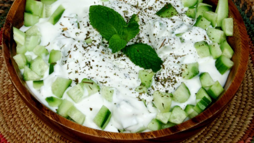 Salcë Kosi, Kastraveca dhe Hudhra - Shije dhe Freski në Tryezë - AgroWeb