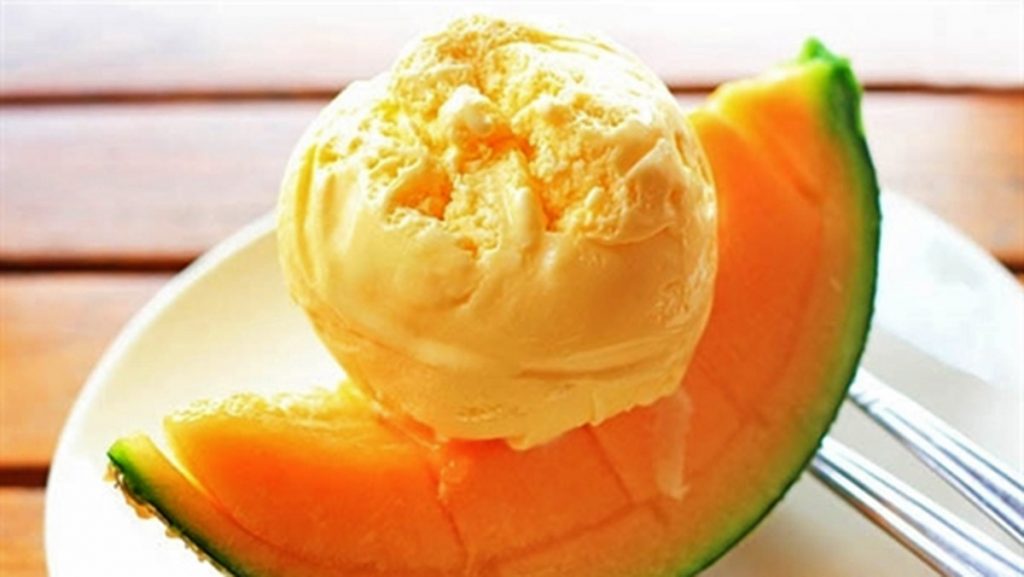 Akullore Shtëpie me Pjepër - Receta Verore, e Freskët Plot Shëndet ...