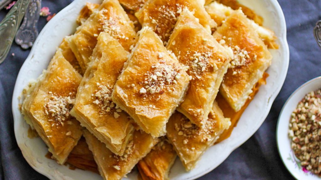 Qumështor i Freskët nga Delikatesat e Kuzhinës Shqiptare - AgroWeb