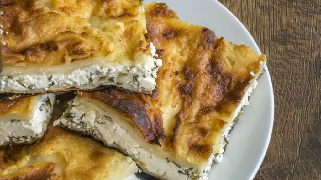 Byrek i Shijshëm me Gjizë dhe Petë Qumështi - Receta Fantastike - AgroWeb