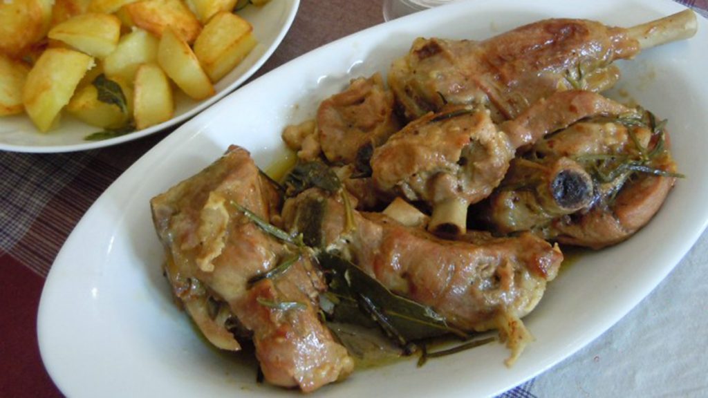 Si të Përgatisni Mish Lepuri të Pjekur në Furrë - AgroWeb